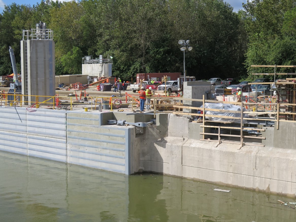 Executing Major Rehab on an Existing Lock in 105 Days