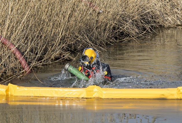 Diver-Assisted Environmental Micro Dredging | J.F. Brennan