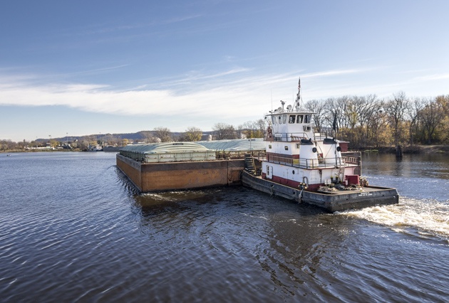 Short Haul Towing | Barge Transportation | Brennan Marine Inc.