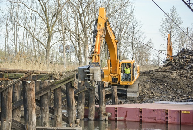 Railroad Bridge Demolition | J.F. Brennan Company